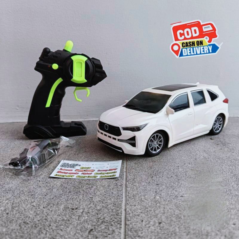 Jual Mainan Anak RC Mobil Miniatur Innova Zenix MPV Luxury Car 2024 ...