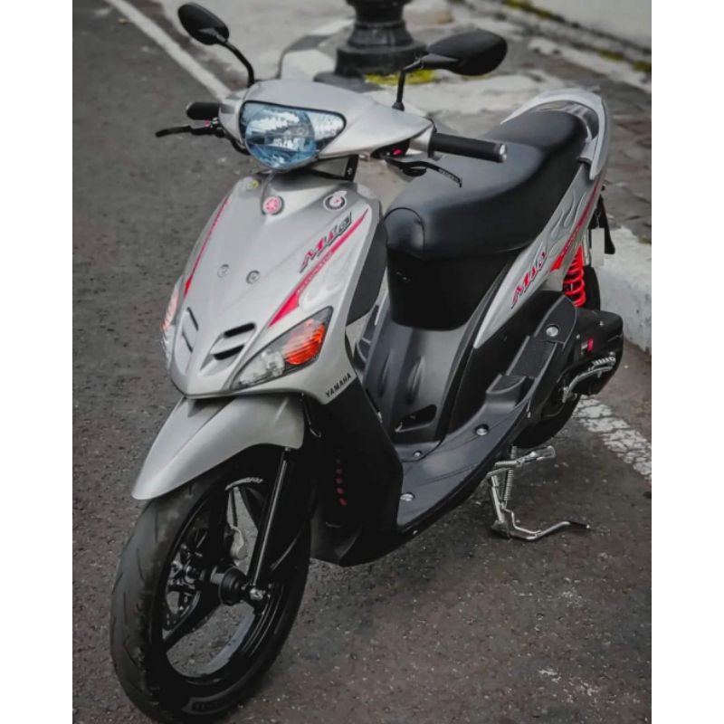 Jual (BAYAR DI TEMPAT) striping Mio sporty 2006 silver api stiker ...