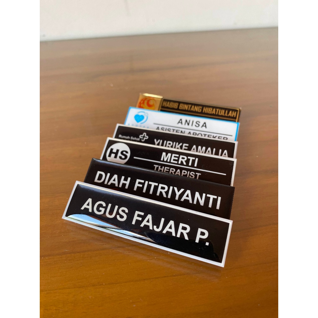 Jual Name Tag Akrilik Magnet Peniti Paku untuk Guru Dosen Dokter ...