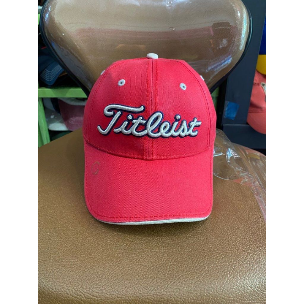 Jual Topi golf TITLEIST by NEWERA original merah | Shopee Indonesia