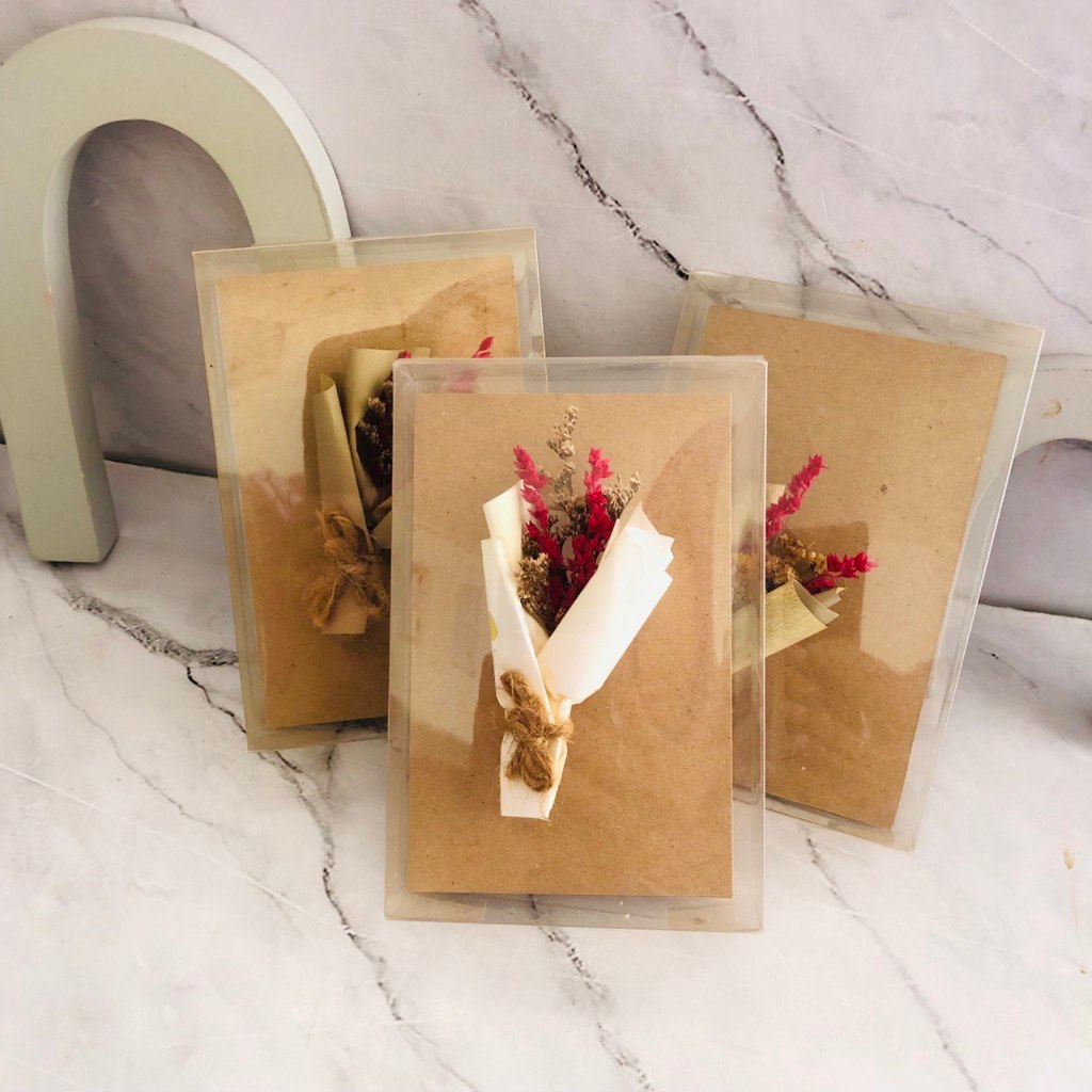 Jual BUKET BOX MIKA KARTU UCAPAN BUNGA KERING ASLI BOUQUET BUNGA MINI ...