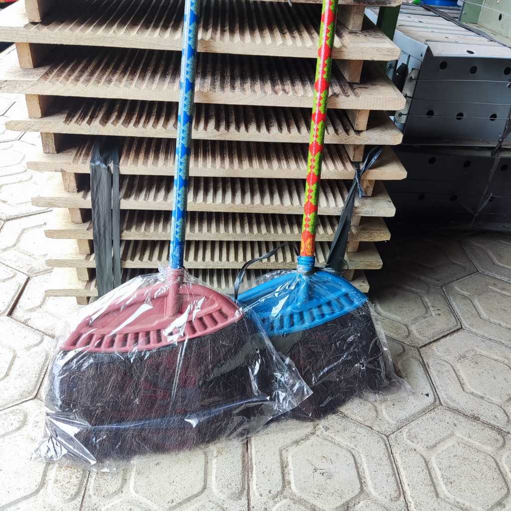 Jual SAPU LANTAI IJUK HITAM / SAPU INJUK / SAPU LANTAI MURAH | Shopee ...