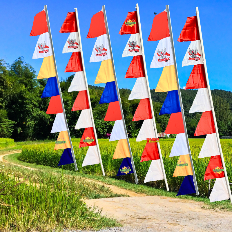 Jual Bendera Umbul Umbul 6 8 10 Titik Mata Warna Warni Merah Puituh Model Gergaji Zig Zag - Kain ...