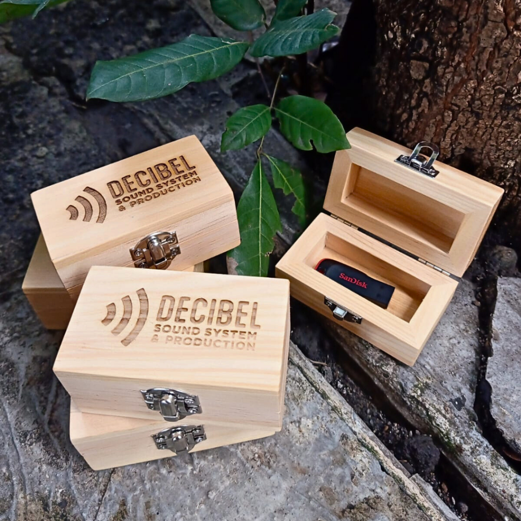 Jual BOX FD FLASHDISK KECIL FREE GRAFIR | Shopee Indonesia