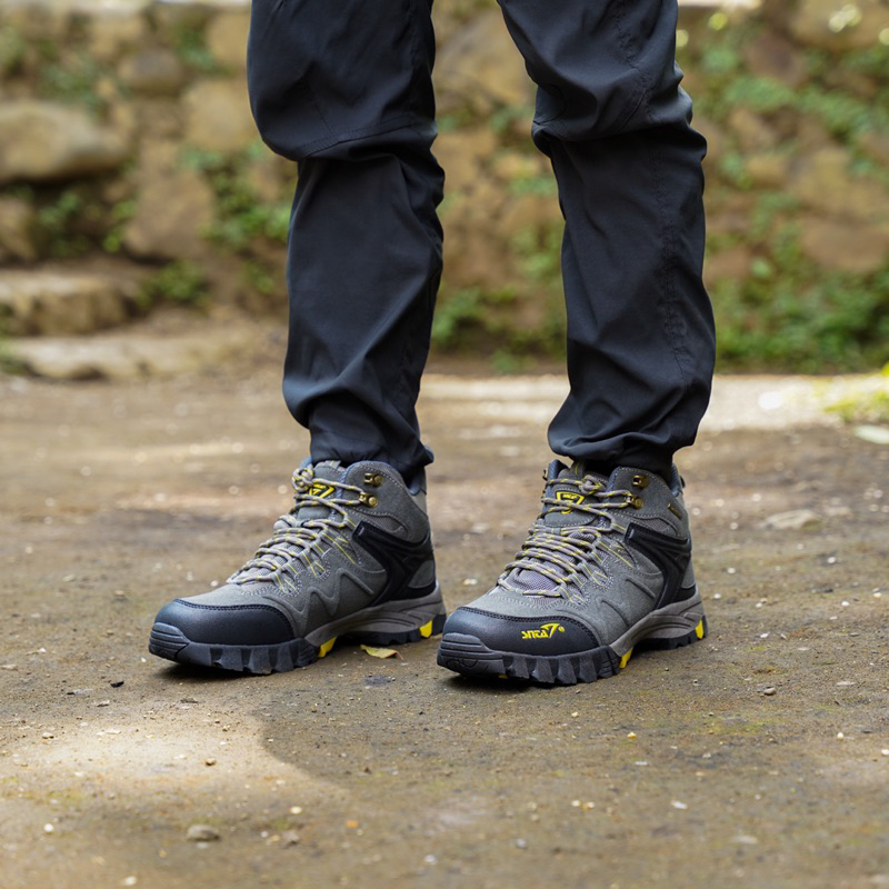 Jual Sepatu Hikking Gunung SNTA 503 Series | Shopee Indonesia