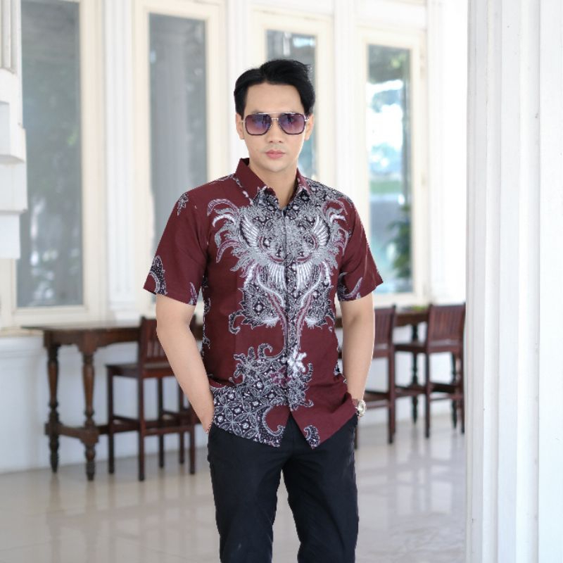 Jual Warna Merah Bergundi Kemeja Batik Pria Slimfit Lengan Pendek Lapis ...