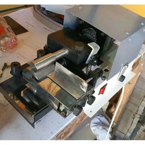 Jual Mesin Lem Sisi (Side Gluing Machine) Paperbag, softbox dgn Lem ...