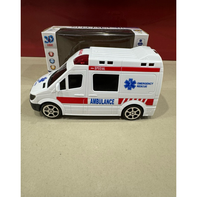 Jual Mainan Ambulance bisa berjalan Bump & Go berputar putar Mobil ...