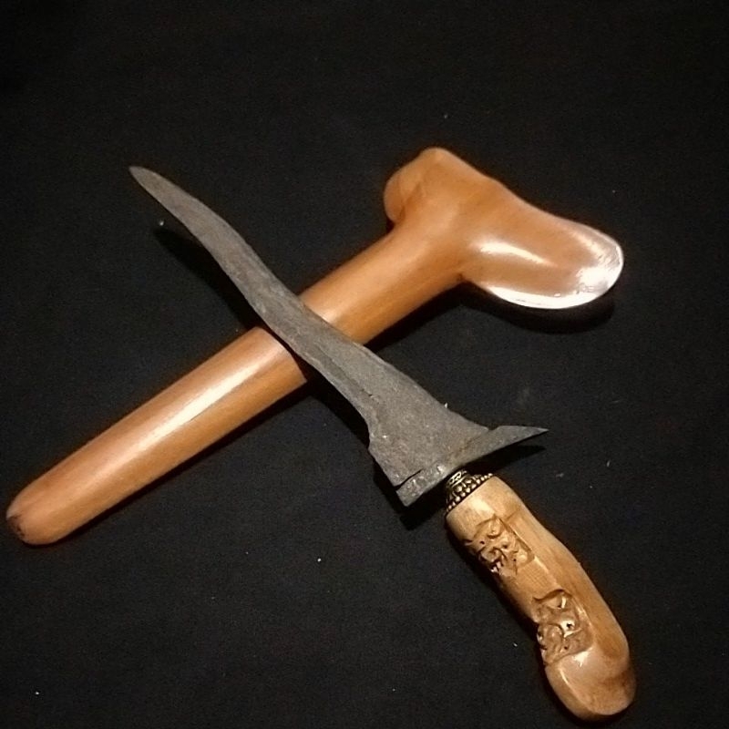 Jual Koleksi Keris Patrem Jangkung Pamor Merambut Sepuh Majapahit ...