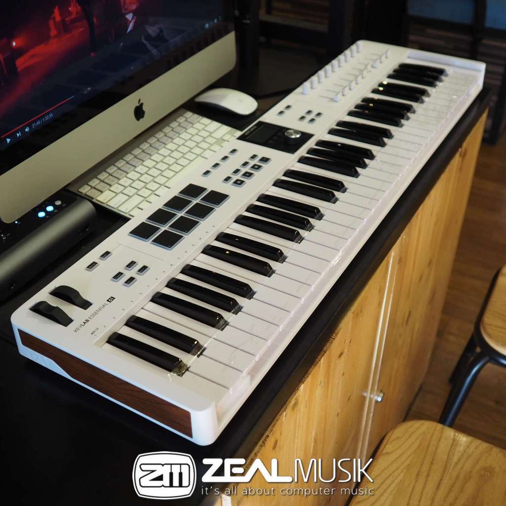 Jual ARTURIA KeyLab Essential 61 mk3 - Keyboard MIDI Controller - Zeal ...