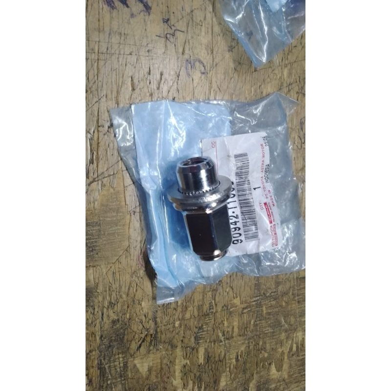 Jual Baut roda fortunar dan innova 2005-2015 | Shopee Indonesia