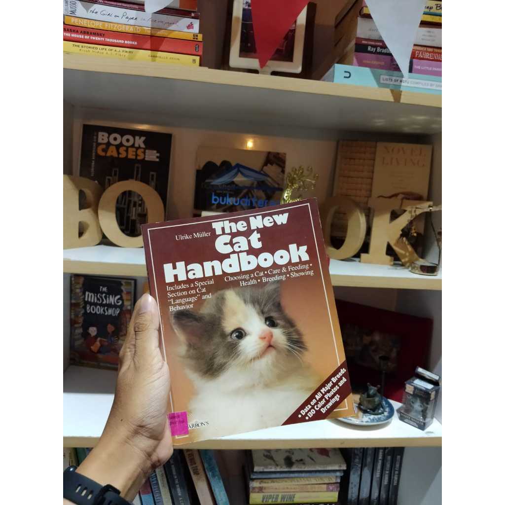 Jual BUKU IMPOR THE NEW CAT HANDBOOK - Ulrike Miller - preloved ...