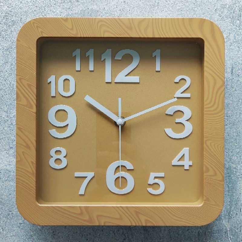 Jual Jam Dinding Wooden Minimalis Aesthetic Motif Wood Kotak Angka ...