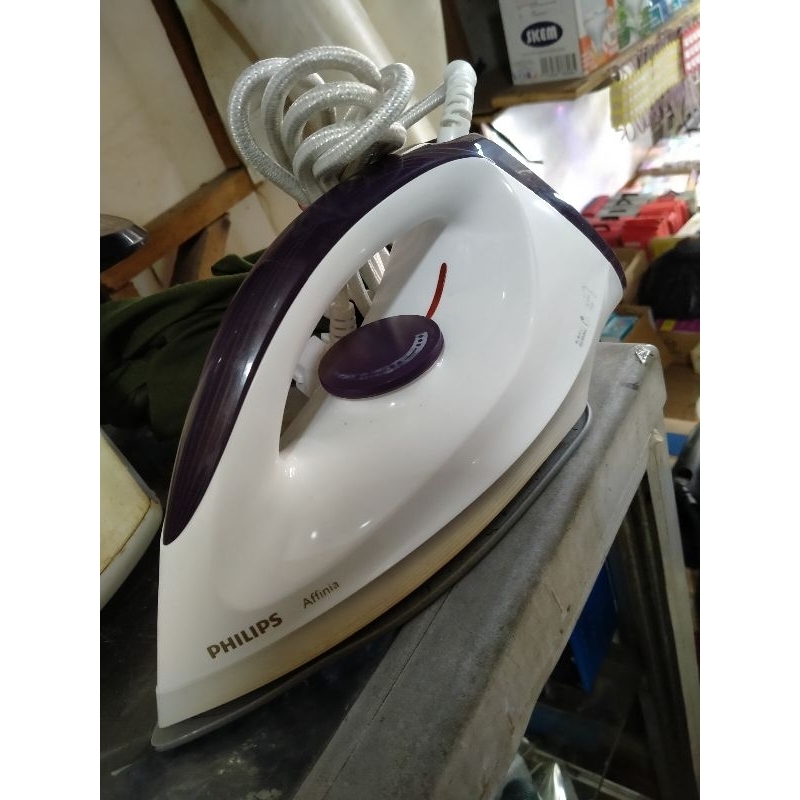 Jual seterika gosokan philips tipe GC 160 second bekas original ...