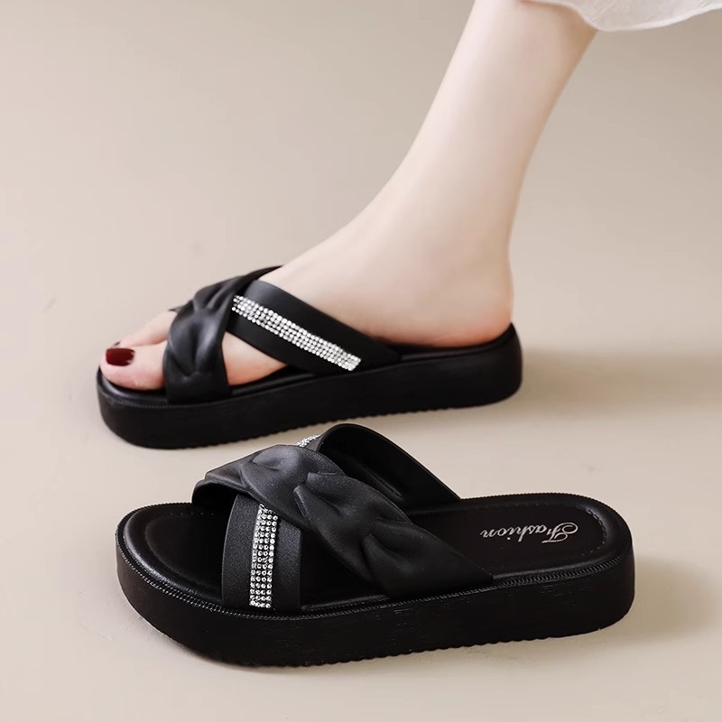 Jual Penpr Sandal Terlengkap denganYTX58 Model Modis dan Trendi ...