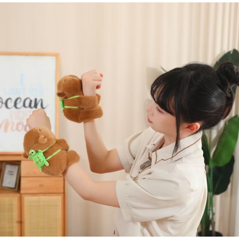 Jual Capybarra Clingy Hand Ring Plush Maxwell Capybarra Nemplok Dimana ...