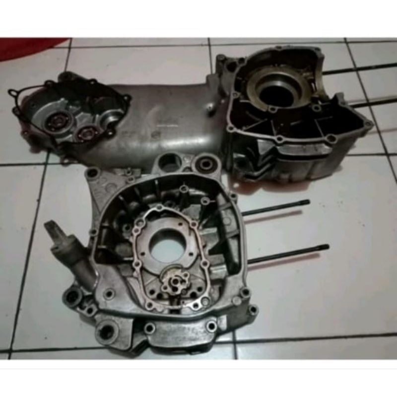 Jual crankcase rengkes Tengah kalter kanan kiri nmax 155 vva LED no esp ...