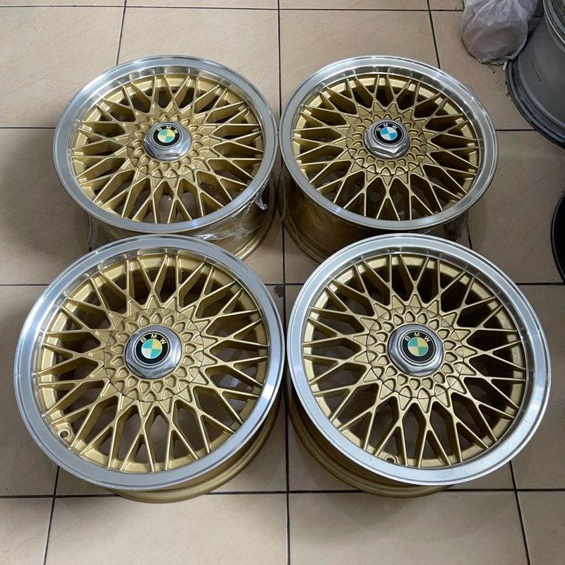 Jual Velg BMW BBS RZ R15. Made in Germany. Lebar 7. Et 22. 5x120. Dop putar BBS lengkap | Shopee ...