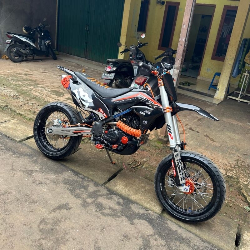 Jual Body set Custom Klx 150 s l / klx bf / Dtracker new upgrade Klx ...
