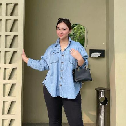 Jual JIBI - Daily Oversize Denim Shirt - Atasan Big Size - Kemeja Denim ...
