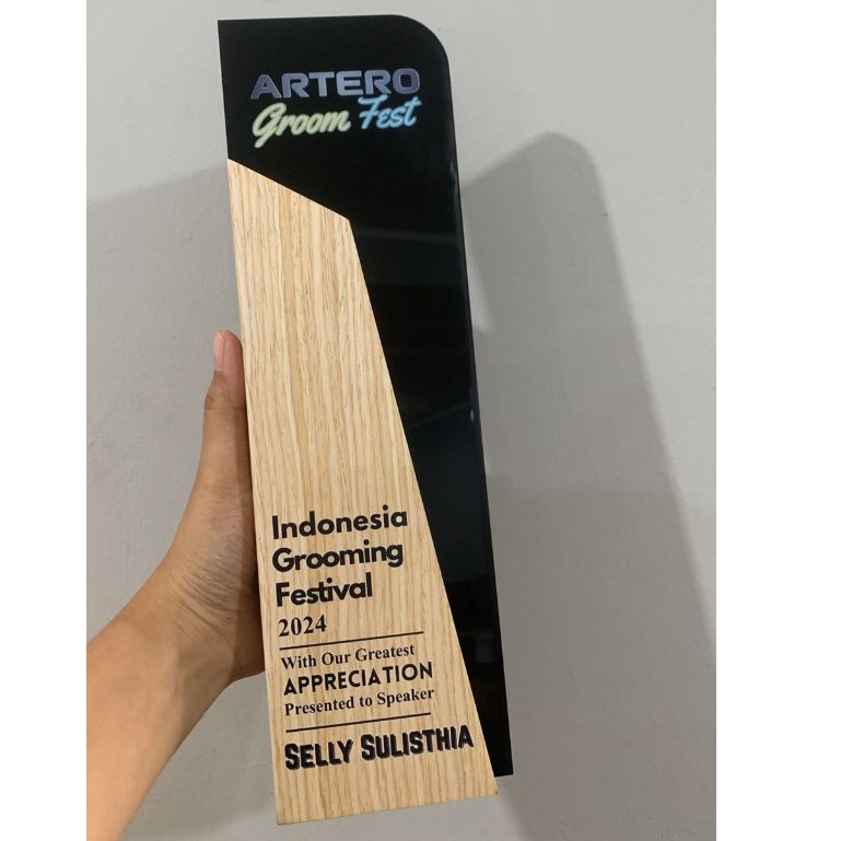 Jual Trophy Kayu Custom (Tipe-9) | Piala Kayu Custom | Plakat Kayu ...