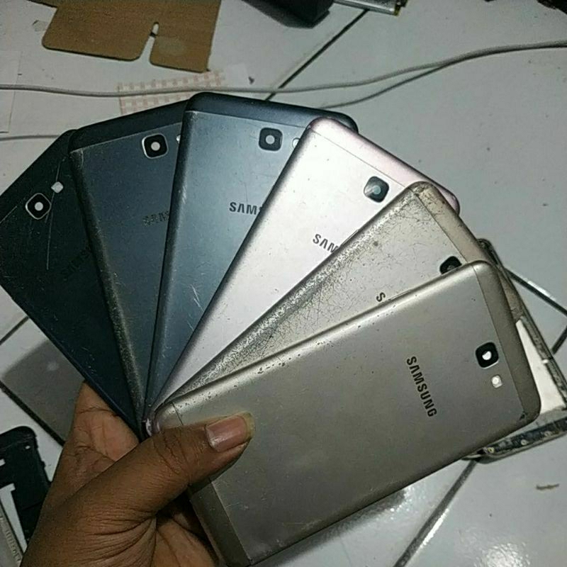 Jual backdoor bekas Samsung J7 prime ada goresan lecet pemakaian ...