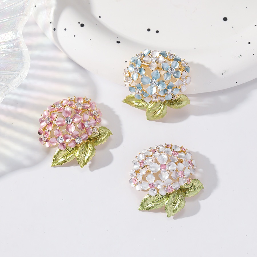 Jual Pucigo Bros Premium Hydrangea Flower Brooch Bunga Bokor Oil ...