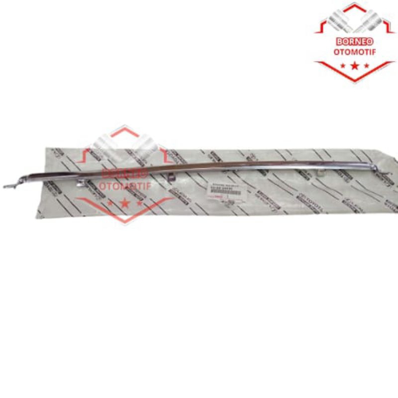 Jual List Chrome Moulding Grill Radiator Bawah Kiri Innova 2014-2015 ...