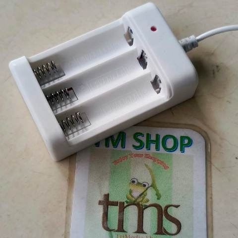 Jual Charger Cas 3 Slot Baterai Batre AA / AAA Colok USB | Shopee Indonesia