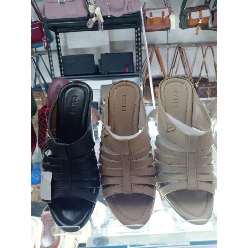 Jual SANDAL CALBI ORIGINAL UKURAN 36-40 | Shopee Indonesia