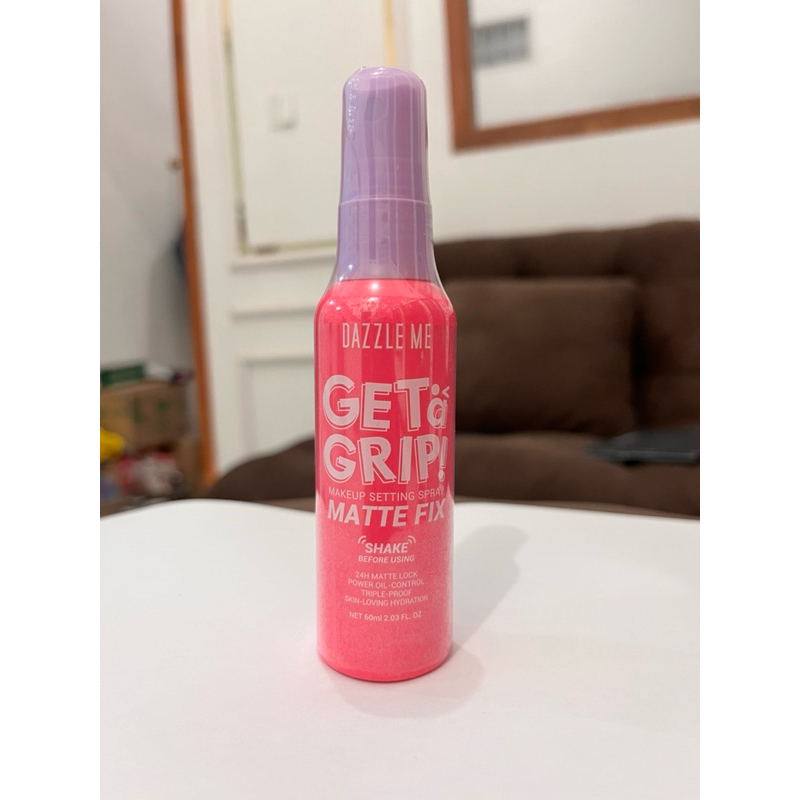 Jual DAZZLE ME SETTING SPRAY DEWY & MATTE FINISH 100ML | Shopee Indonesia
