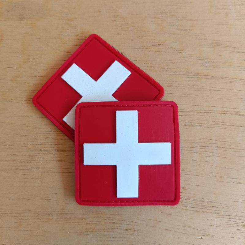 Jual patch rubber logo plus cross merah 6 x 6 pmi medic tempelan ...