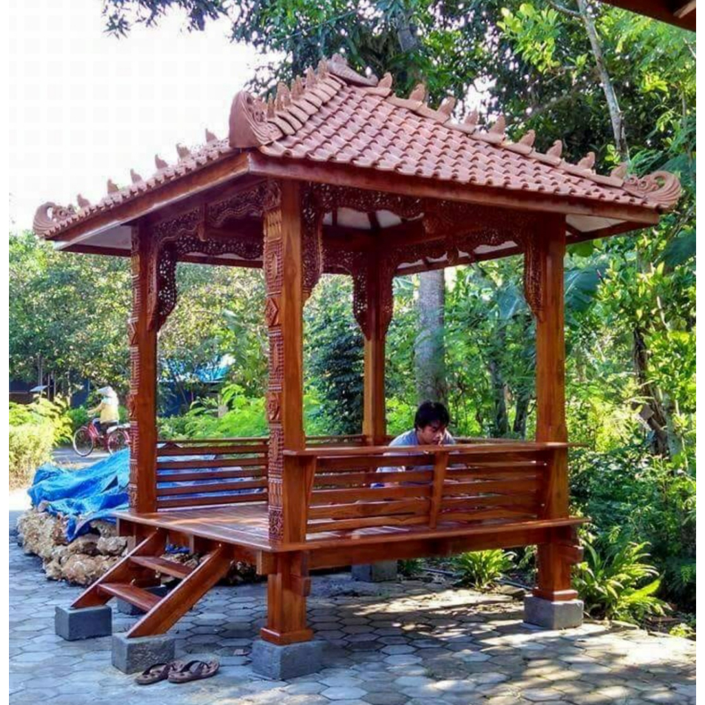 Jual Gazebo Kayu Jati Model Tiang Ukiran Jepara Atap Genteng Model ...