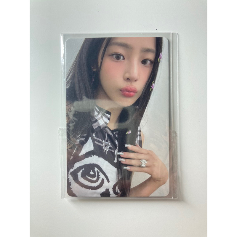Jual [ READ DESCRIPTION ] photocard official Minji newjeans Get up | Shopee Indonesia