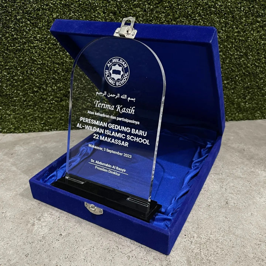 Jual Plakat penghargaan desain custom, piagam, ucapan terima kasih ...