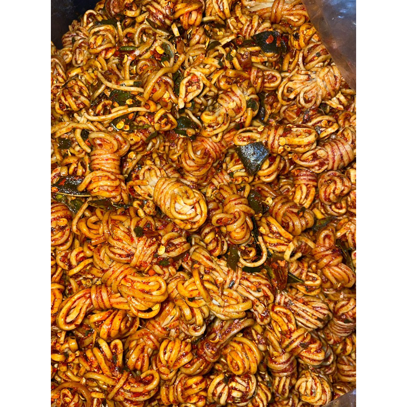 Jual MIE GULUNG CRISPY KHAS JAWARA BUMBU MELIMPAH 1KG | Shopee Indonesia