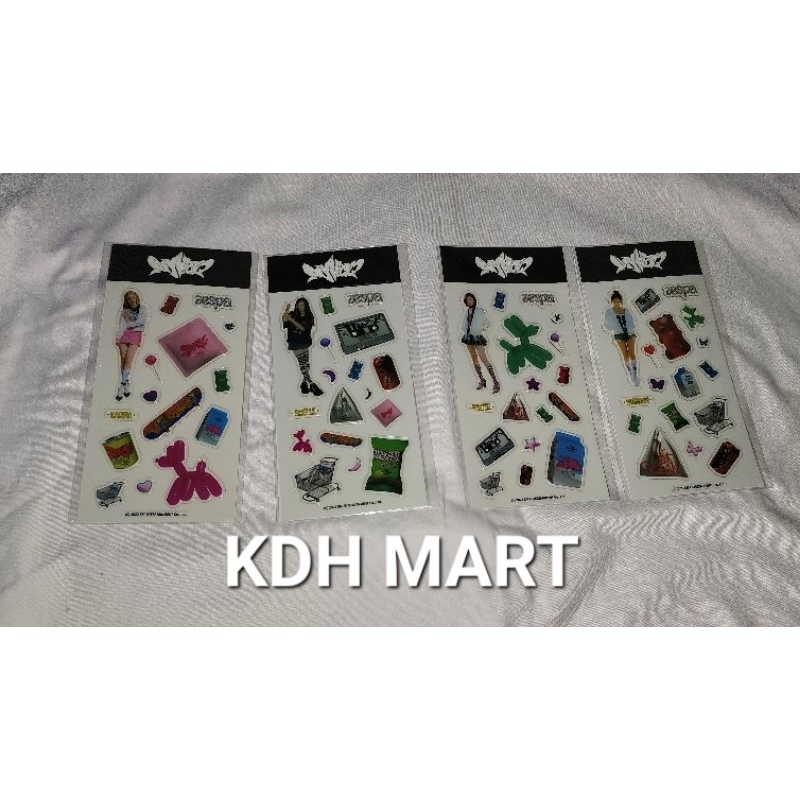 Jual EPOXY STIKER AESPA MY WORLD // EPOXY STIKER KARINA // EPOXY STIKER ...