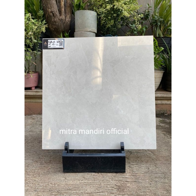 Jual Granite lantai 60x60 Nala white / Arna / Glazed polish | Shopee ...