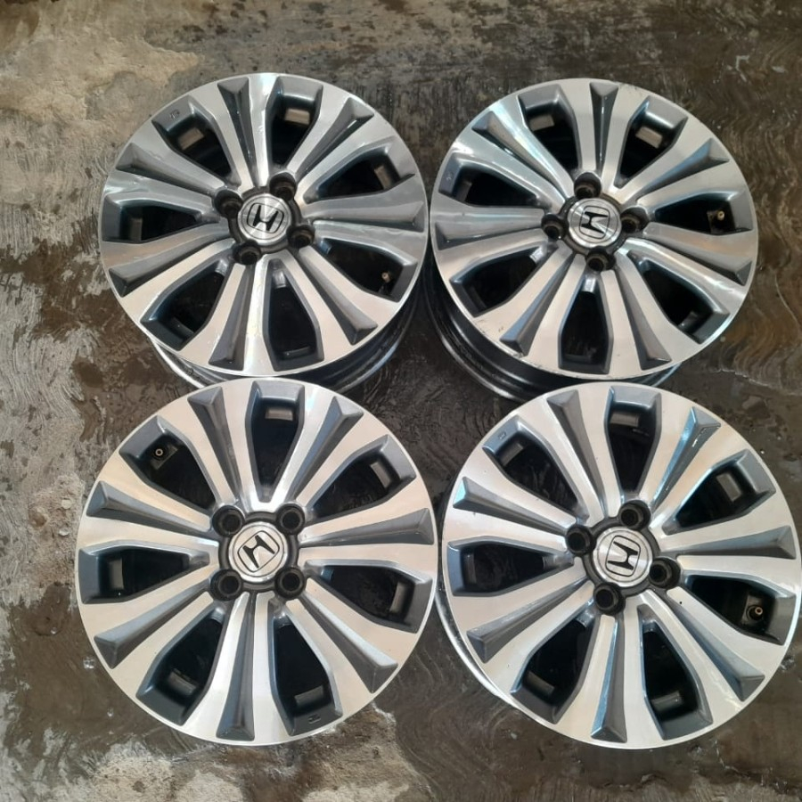 Jual VELG MOBIL SECOND COPOTAN STANDAR FREED RING 15 PCD 4X100 | Shopee ...