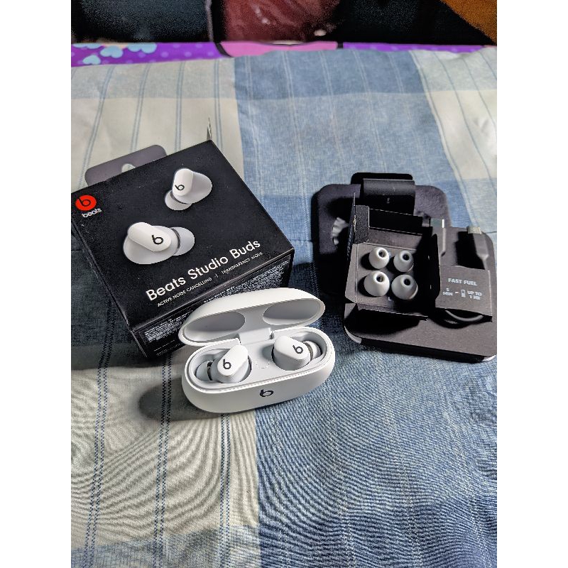 Jual Beats Studio Buds (TWS) | Shopee Indonesia