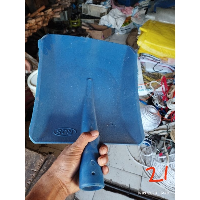 Jual sekop plastik tebal ,sekop bangunan ,sekop proyek sekop perkebunan ...