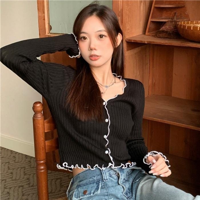 Jual AJW Atasan Rajut Wanita Korean Style Import Model Kancing Kriwil Terbaru XAB | Baju Rajut ...