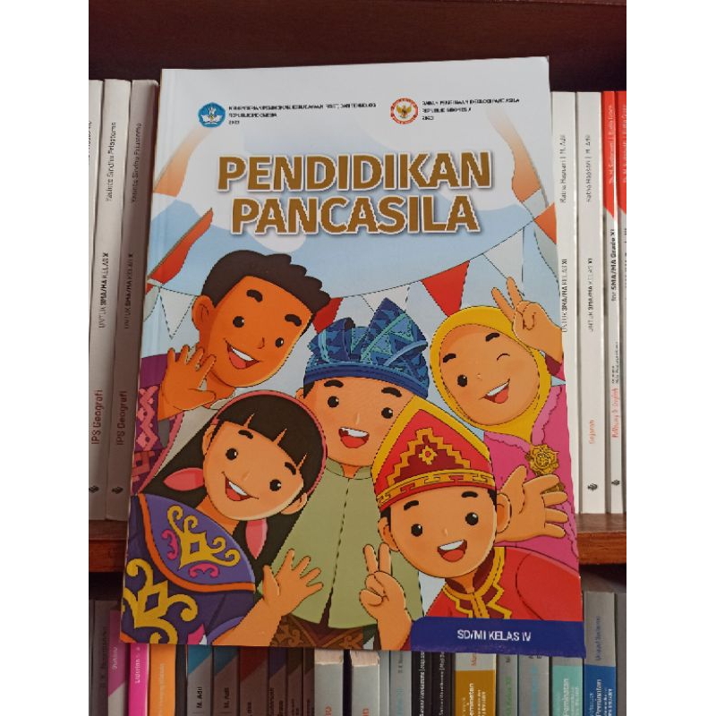 Jual BUKU PENDIDIKAN PANCASILA PPKN PKN KELAS 4 SD KEMENTERIAN KURIKULUM MERDEKA | Shopee Indonesia