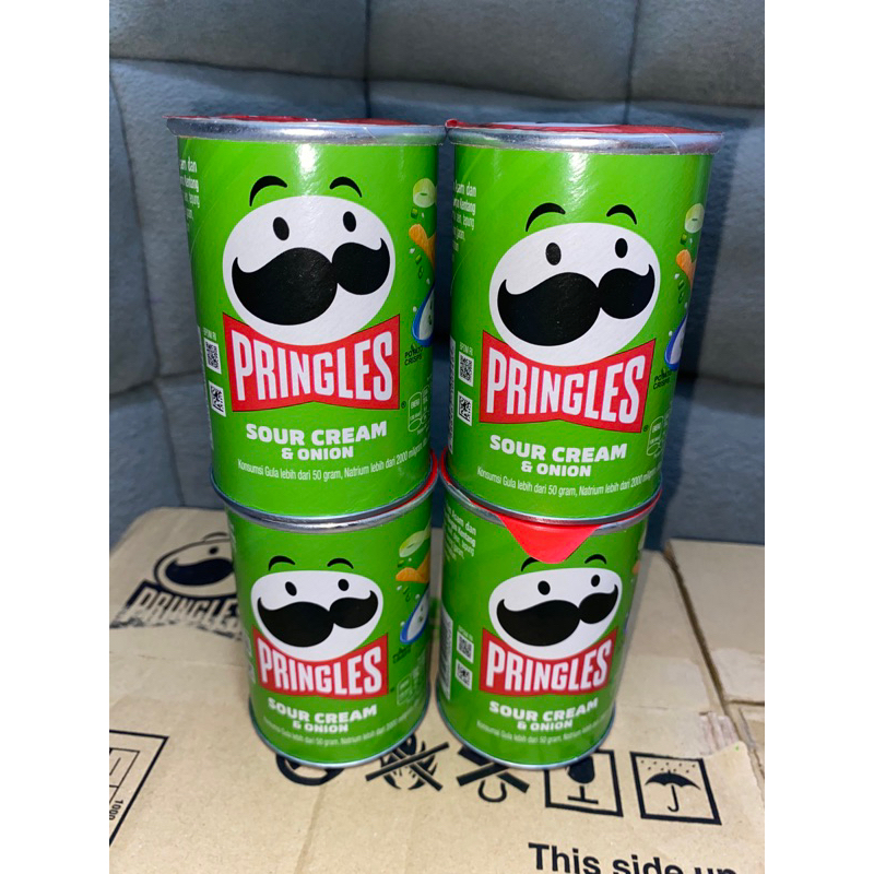 Jual Cemilan Pringles varian rasa original dan sour cream & onion ...