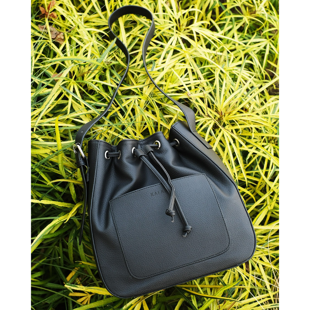 Jual RAYNA BLACK | Shopee Indonesia