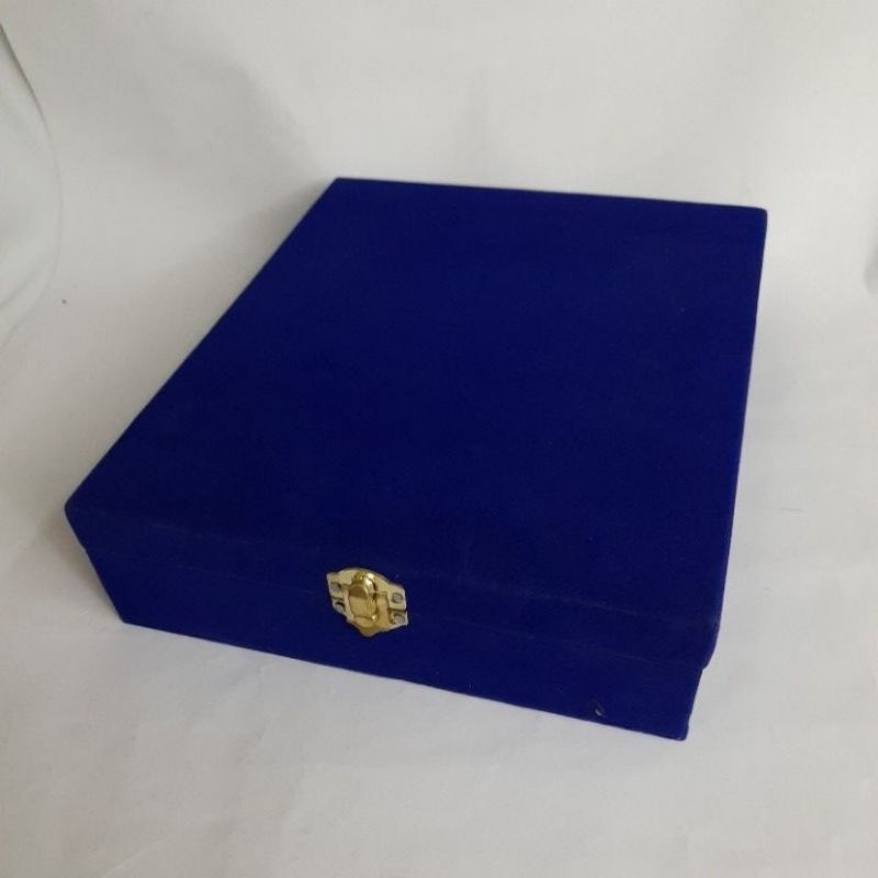 Jual Box Souvenir Kemasan Packaging Bludru Exclusive Biru | Shopee ...