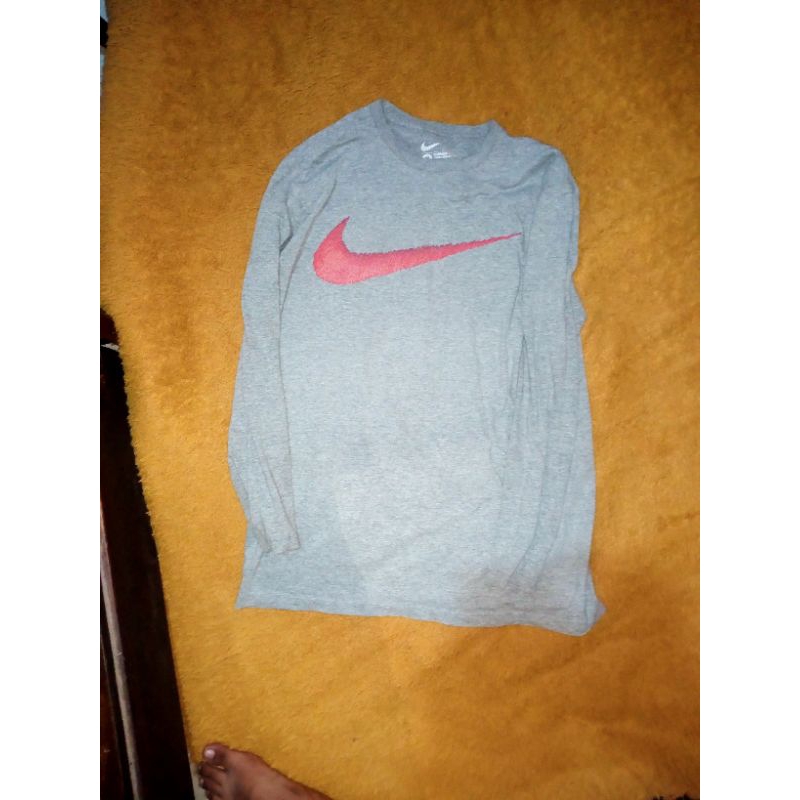 Jual baju second nike dan Champion | Shopee Indonesia