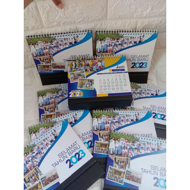 Jual KALENDER DUDUK / MEJA uk. A5 GRATI DESAIN | Shopee Indonesia