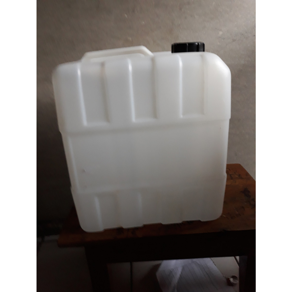 Jual jerigen 18 liter | Shopee Indonesia