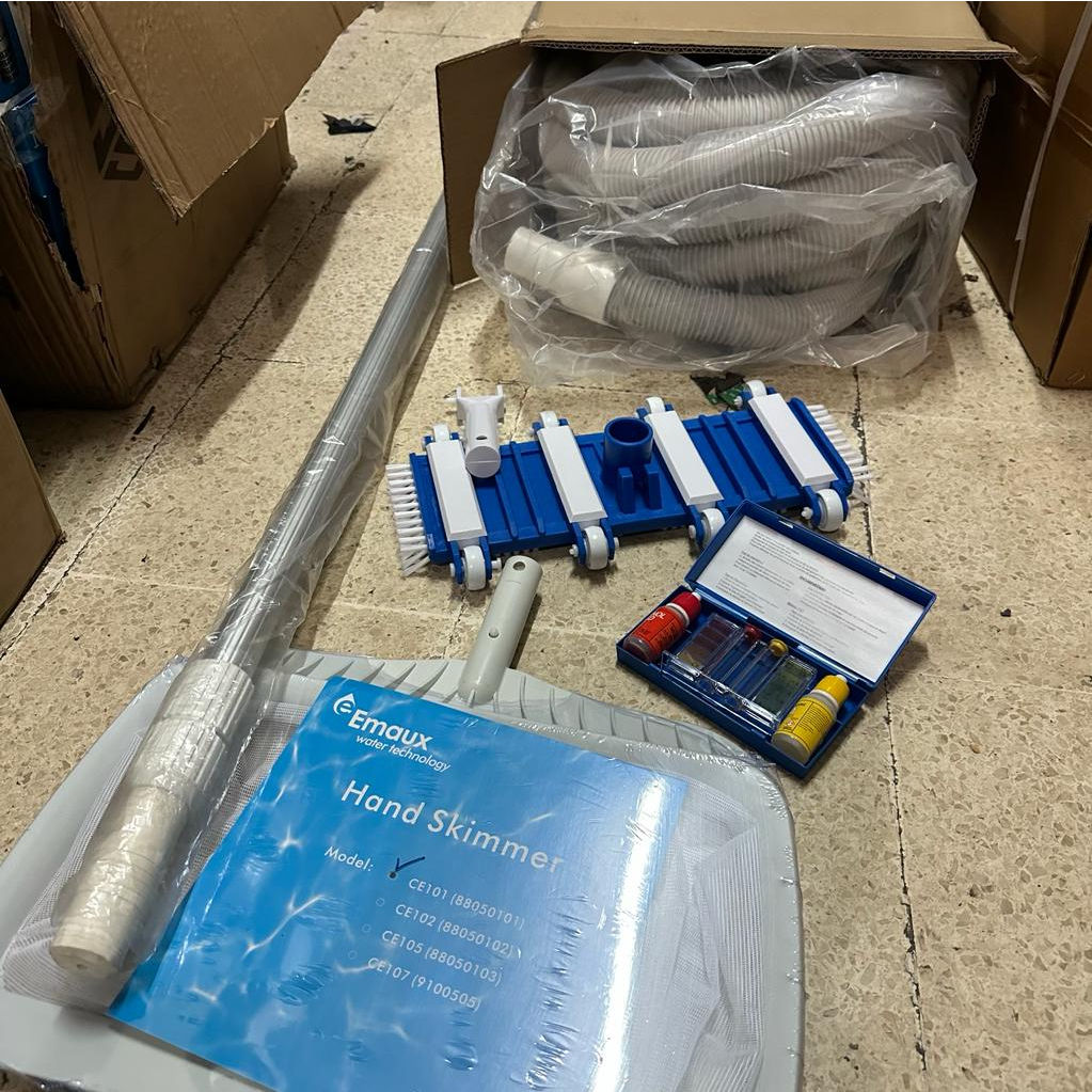 Jual 1 SET Peralatan Kolam Renang Emaux Vacuum cleaner Selang Vacuum ...